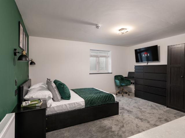 Gordon Road, Gravesend, Gravesend DA11, Room to rent, £1,000 pcm | PrimeLocation
