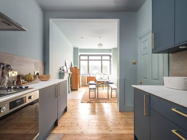 Gordon Road, London E15, 3 bed detached house to rent, £2,925 pcm | PrimeLocation