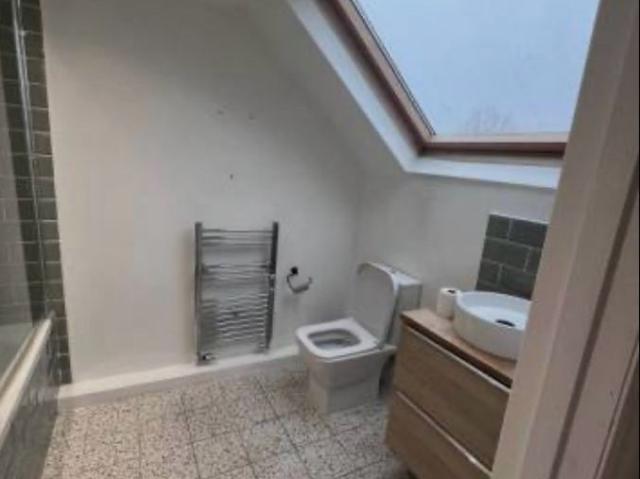 Gordon Road, London, London W13, Studio to rent, £1,400 pcm | PrimeLocation