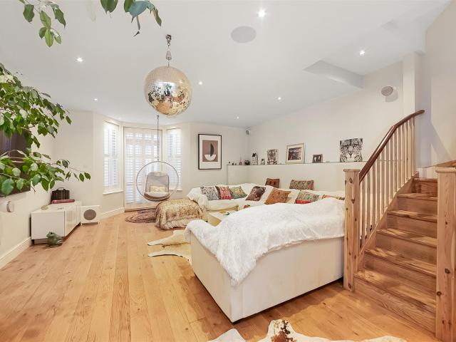 Gordon Road, London, SE15