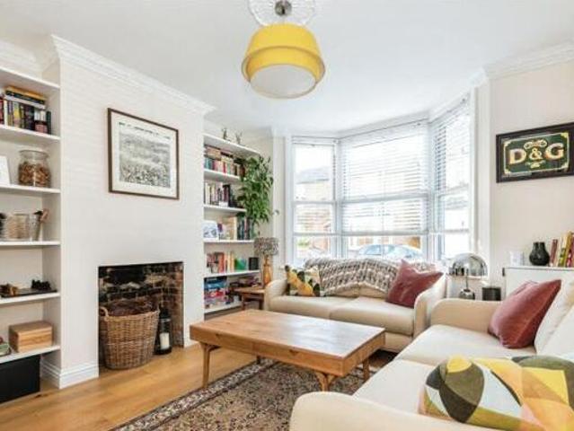 Gordon Road, Redhill, 3 Bedroom House
