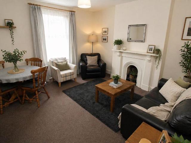 Gordon Road, Roath, Cardiff CF24, 3 bed flat to rent, £1,650 pcm | PrimeLocation