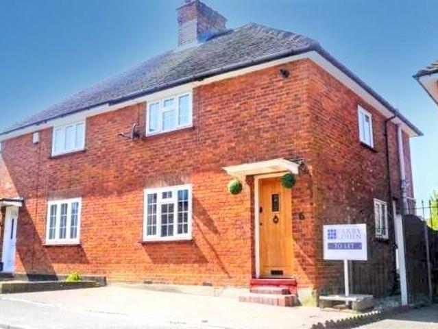 Gordon Road, Shenfield 2 bed semi detached house to rent £1,950 pcm £450 pw