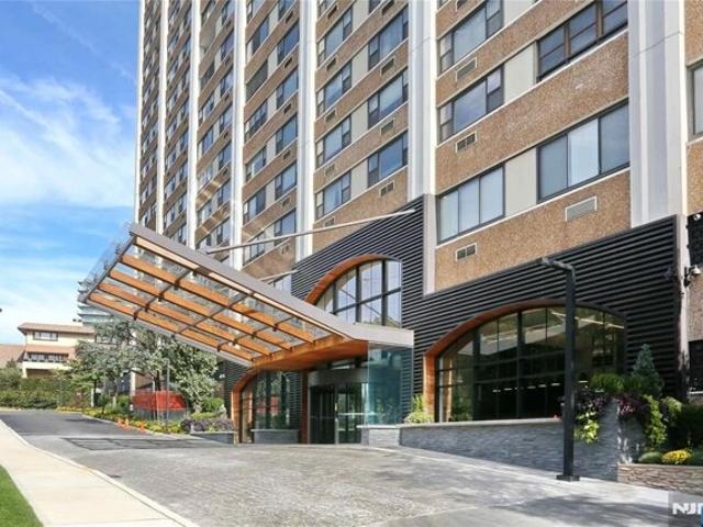 Gorge Rd Apt E, Cliffside Park, Property For Sale