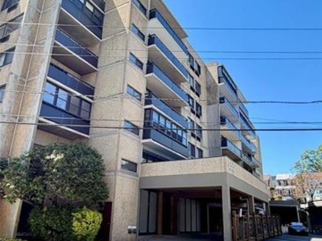 Gorge Rd Apt I, Cliffside Park, Condo For Sale