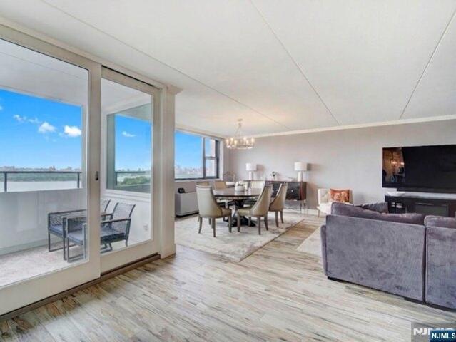 Gorge Rd Apt J, Cliffside Park, Property For Sale