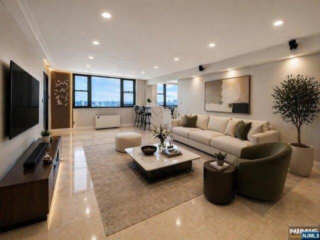 Gorge Rd Apt L, Cliffside Park, Property For Sale