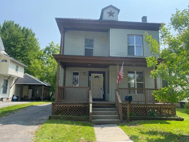 Gorgeous 4 bedroom 2 bath house with one stall garage!
