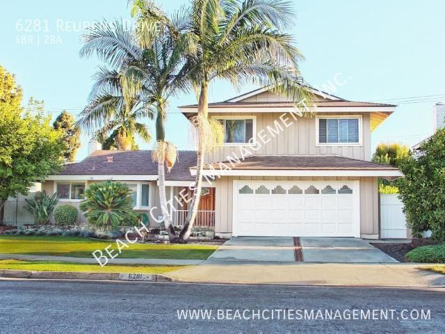 Gorgeous 4 Bedroom, 2 Bath in the Lovely Huntington Beach!