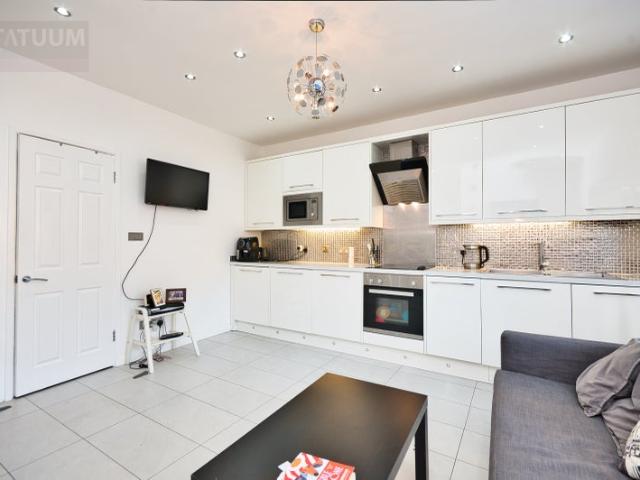 Gorgeous 1 Bed Near Canary Wharf Bills £250Fixed