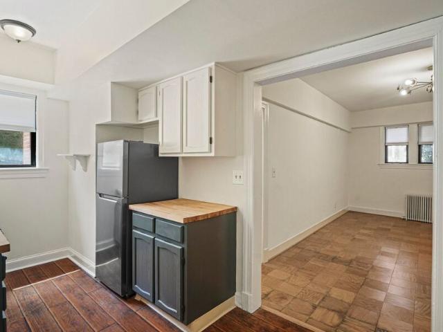 A Spacious Glover Park One Bedroom with Room to Breathe