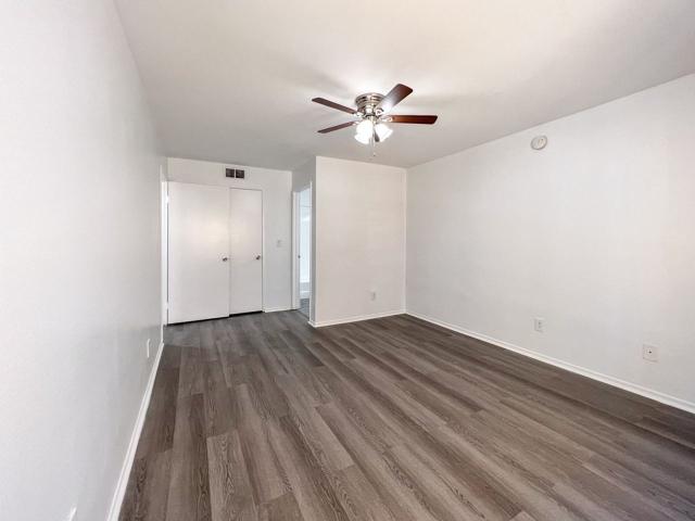 Gorgeous 2 Bed/2 bath apartment in excellent Sherman Oaks area! 2 Bedroom Apartment for Rent at 5104 Sepulveda Blvd, Los Angeles, CA 91403 Sherman Oaks