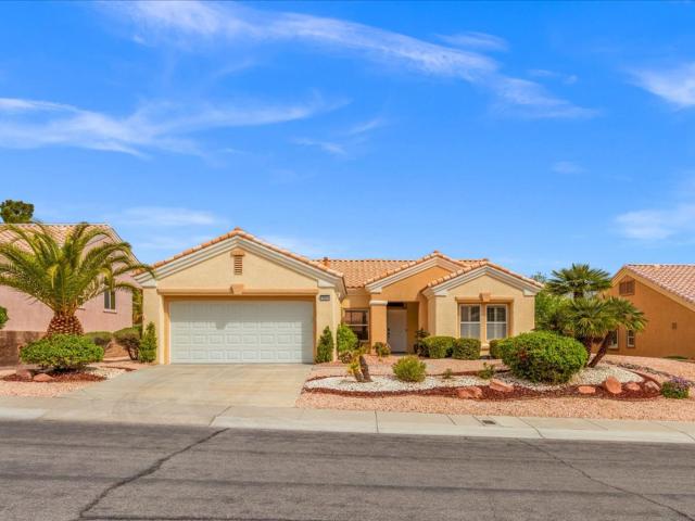 Gorgeous 2 Bedroom Furnished Modern Home