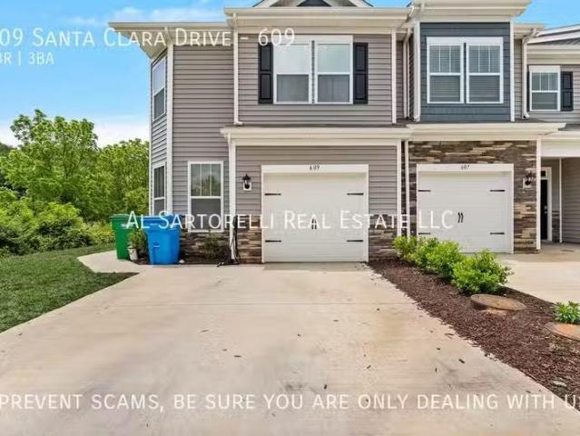 Gorgeous 3/2.5 Townhome w/Community Pool 609 Santa Clara Dr #.