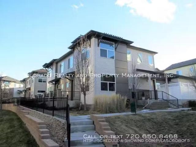 GORGEOUS 3 Bed 3 Bath Townhome in Broomfield 11284 Colony Cir.