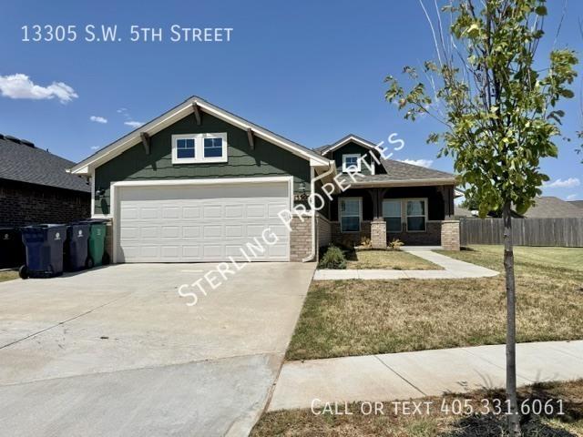 Gorgeous 3 bedroom 2 Bathroom in Somers Pointe Community!
