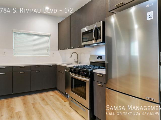 Gorgeous 3bd/3ba with Central AC + Huge Backyard! 1784.5