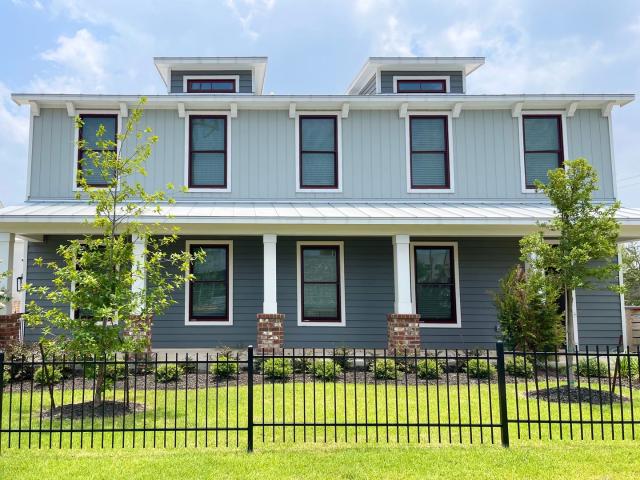 Gorgeous Townhome Near The Pearl!