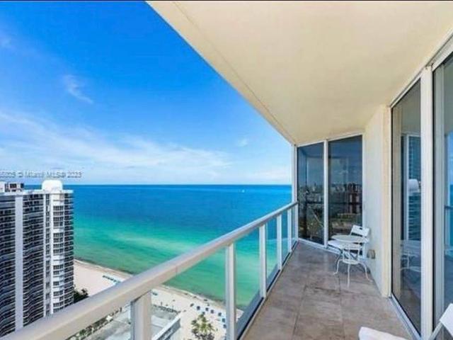 Gorgeous apartment in the beach SIB