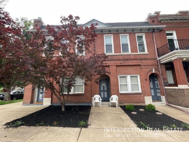 Gorgeous Art Deco 2Bed/1Bath Apt Footsteps from Tower Grove Park