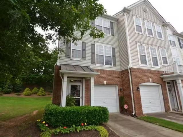 Gorgeous End Unit Townhome Available 1662 Brook Fern Way
