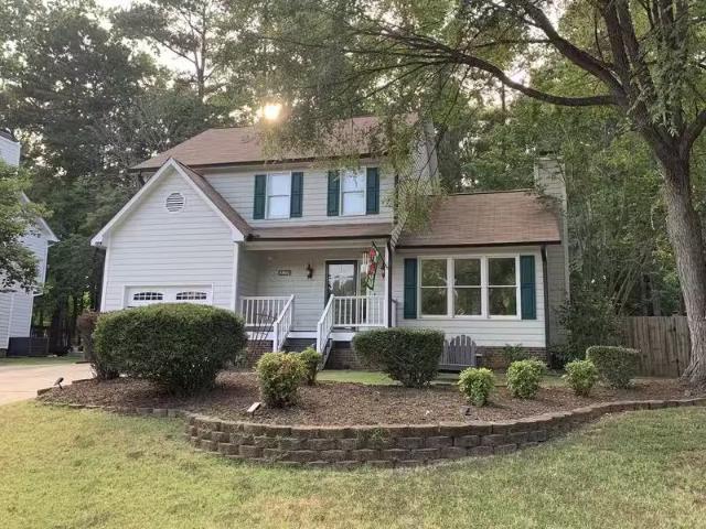 Gorgeous home amazing fenced yard can be furnished. 4801 Butt.