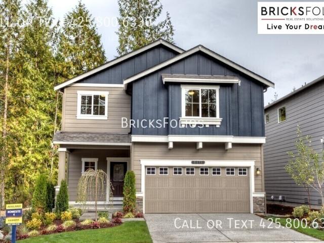 Gorgeous Home For Rent in Puyallup's Desirable Rainier Ridge!