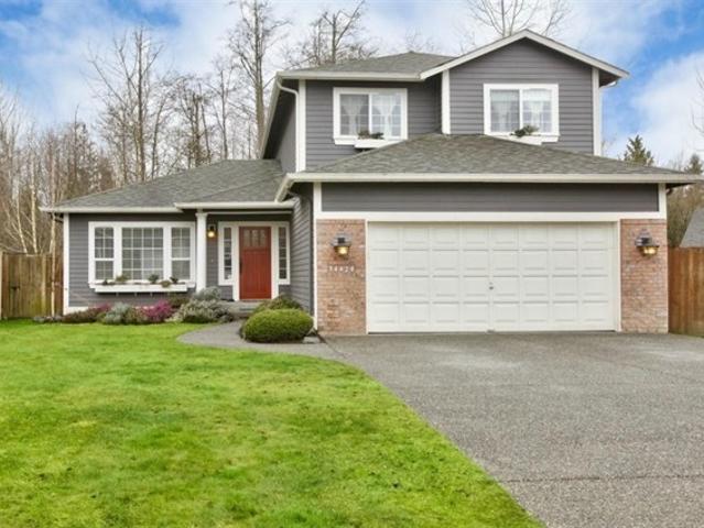 Gorgeous Home in Cul de sac that backs Greenbelt