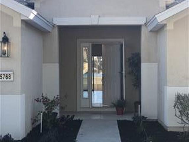 Gorgeous large home with expansive backyard!