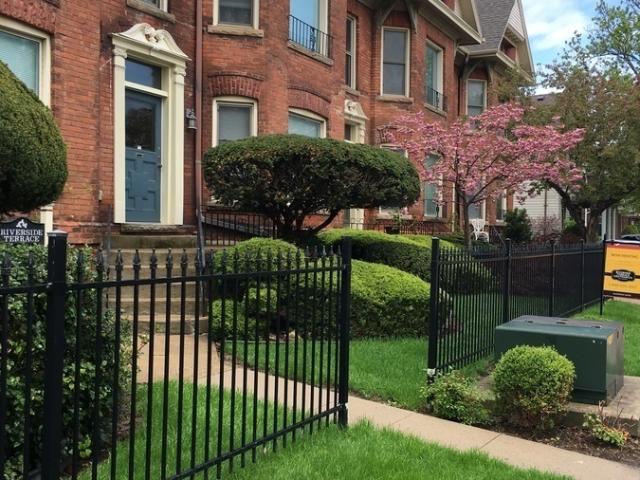 GORGEOUS MAIN FLOOR 1 BED/1 BATH VICTORIAN APT IN DT CHATHAM + HYDRO