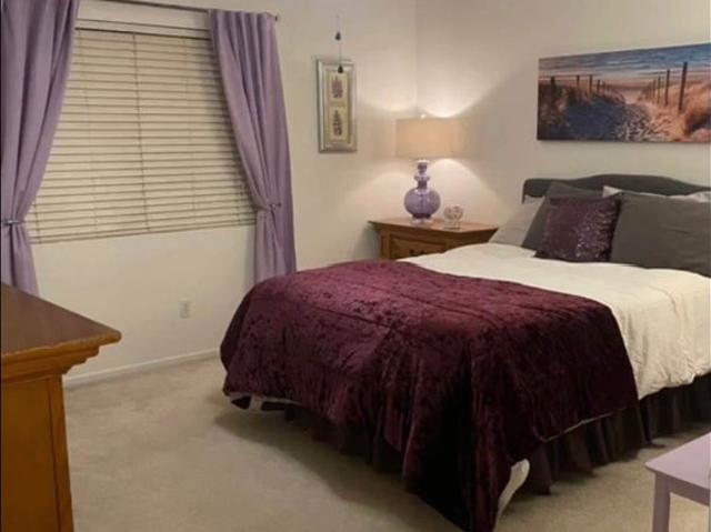 GORGEOUS MASTER BEDROOM FOR RENT NOW