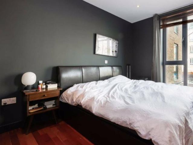 Gorgeous N1 One Bed Short Term Only