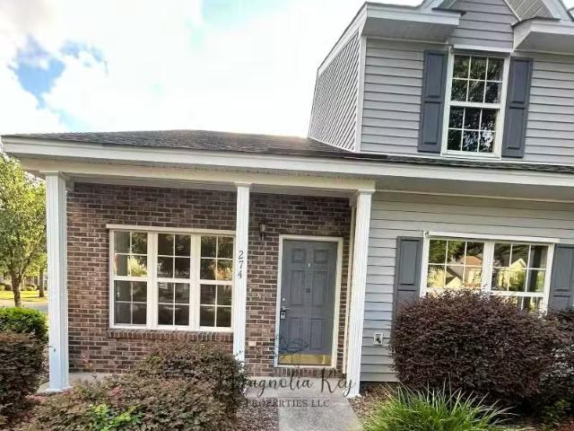 Gorgeous Remodeled 3 Bed 2.5 Bath Townhome in Sawgrass East 2.