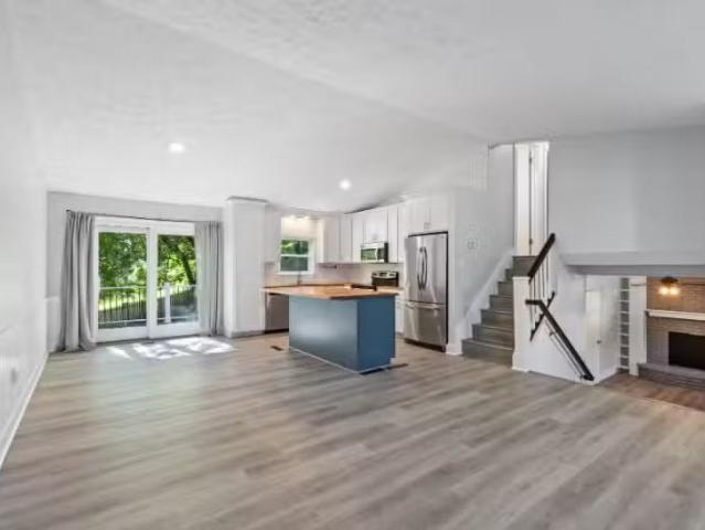 Gorgeous, Renovated Single Family Home in Arnold 313 Ternwing.