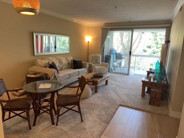 Gorgeous resort like condo right near the beach!