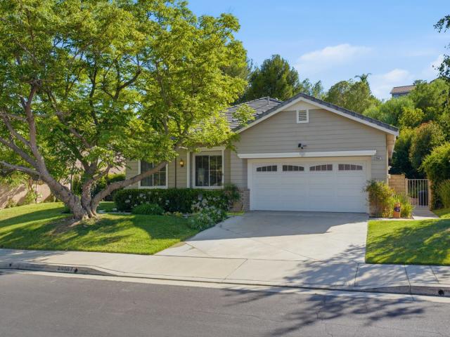 Gorgeous Single Story Home in Santa Clarita!