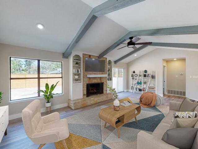 Gorgeously renovated Round Rock home with spacious