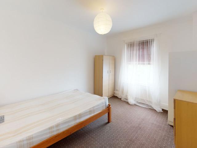 Goring Road, London N11, Room to rent, £720 pcm | PrimeLocation