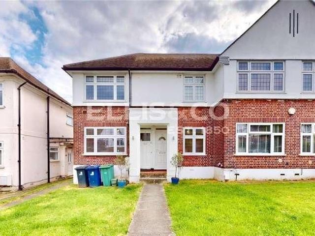 Goring Way, Greenford, UB6