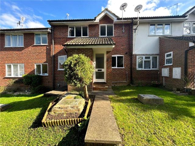 Gorse Court, Guildford GU4, 2 bed terraced house to rent, £1,650 pcm | PrimeLocation