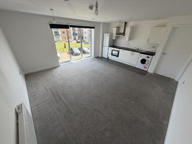 Gorse Road, Luton, LU1 1 bed apartment to rent £1,050 pcm £242 pw