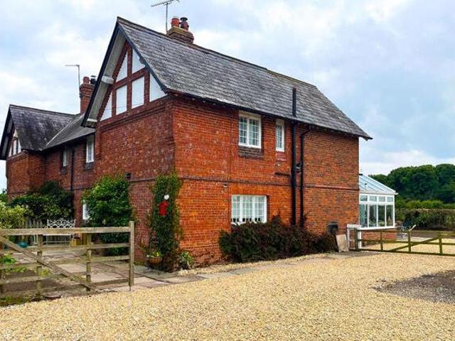 Gorstella, Dodleston, 3 Bedroom Semi detached