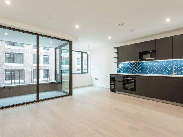 Gorsuch Place, Shoreditch, London E2 2 bed apartment to rent £3,550 pcm £819 pw