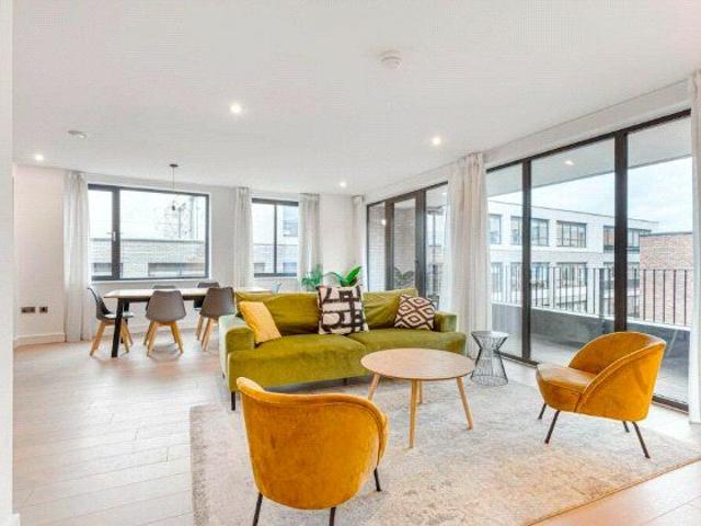 Gorsuch Place, Shoreditch, London E2, 3 bed flat to rent, £4,600 pcm | PrimeLocation