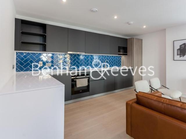 Gorsuch Place, Shoredtich E2 2 bed apartment to rent £3,600 pcm £831 pw