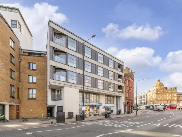 Goswell Road, Angel, Islington, London 1 bed flat to rent £3,000 pcm £692 pw
