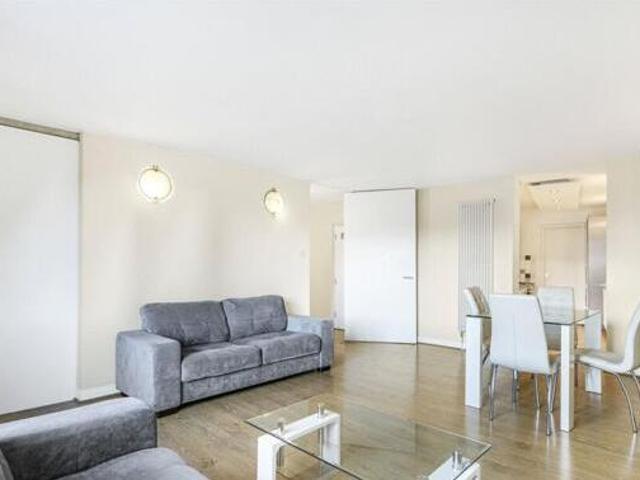 Goswell Road, London, 2 Bedroom Apartment