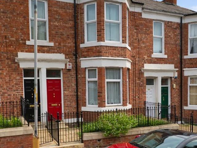 Goschen Street, Gateshead NE8, 3 bed flat to rent, £750 pcm | PrimeLocation