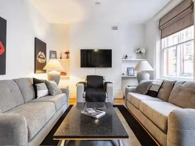 Gosfield Street