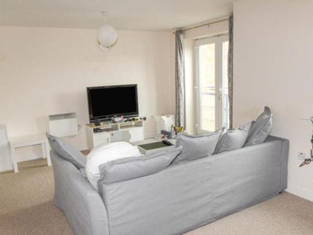 Gosforth, Knightsbridge Court, Newcastle Upon Tyne, 2 Bedroom Flat